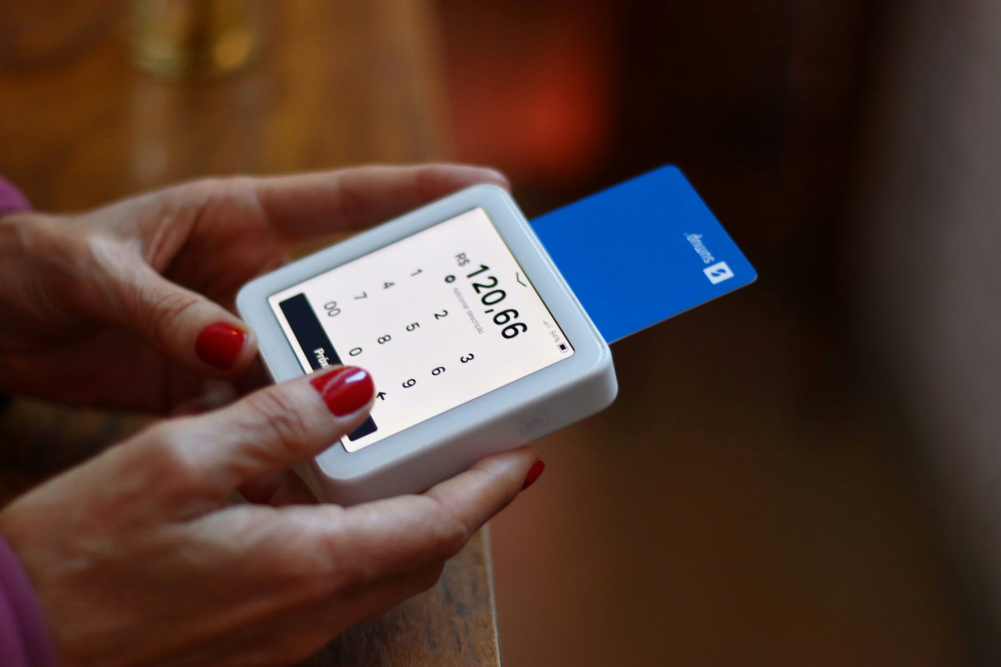 Firmware vs. Software: Understanding the Key Differences, Applications ...
